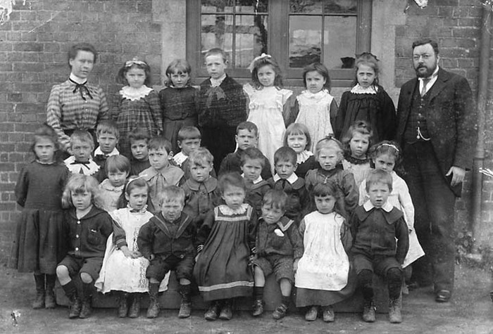 Under Mr Simmonds :: Mulbartonhistory